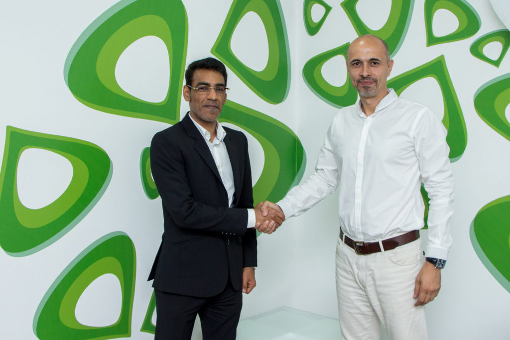 Etisalat connects Colombo Fashion Week with the world - Adaderana Biz ...